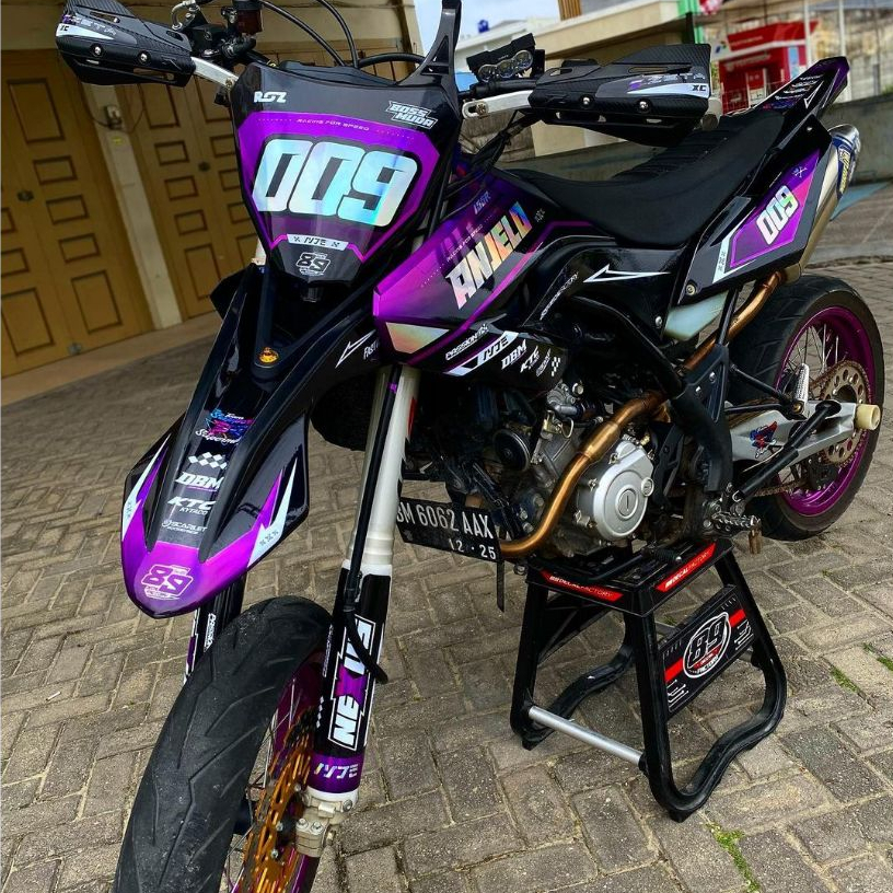 Jual DECAL WR155R UNGU BISA CUSTOM NAMA NOMOR WARNA | Shopee Indonesia