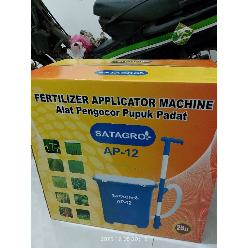 Jual ALAT KOCOR PUPUK PADAT SATAGRO AP-12 25 L | Shopee Indonesia