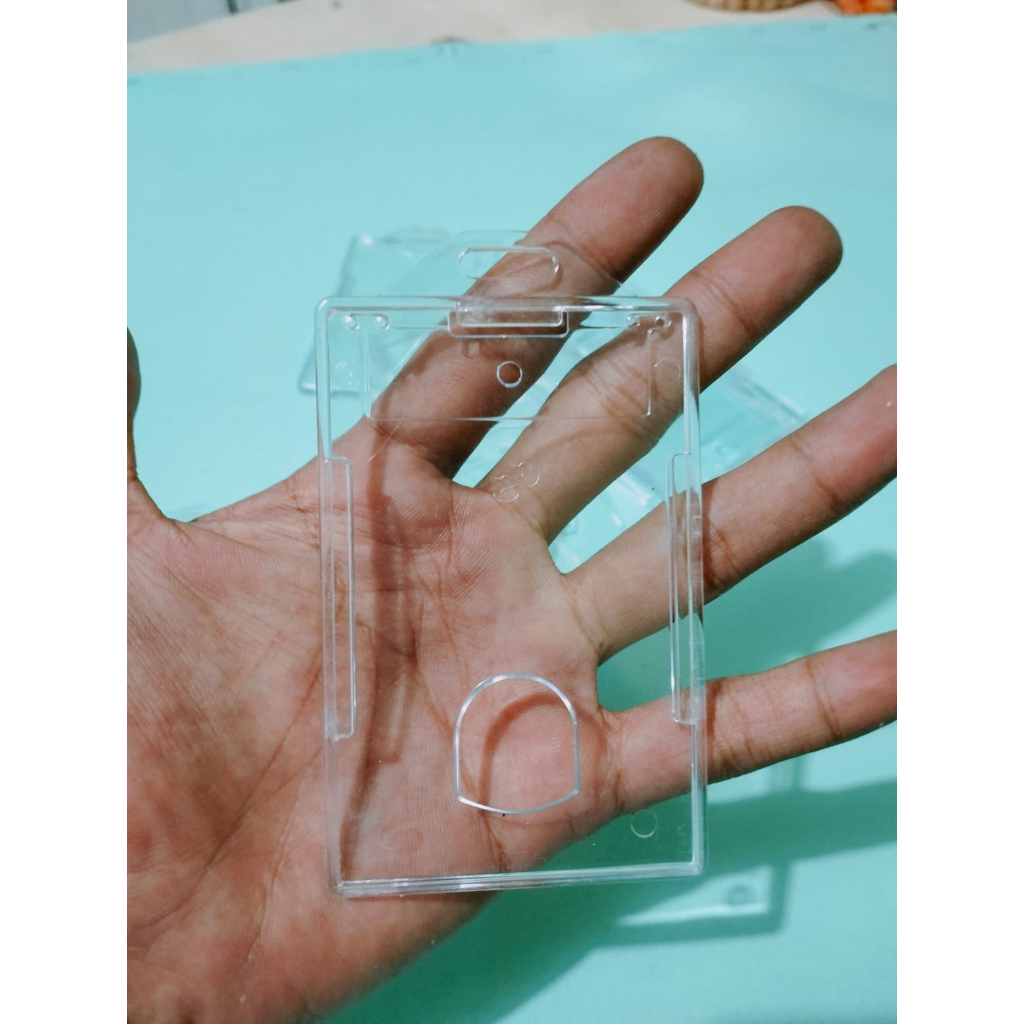 Jual FRAME ID CARD TEMPAT ID CARD ACRYLIK satuan | Shopee Indonesia