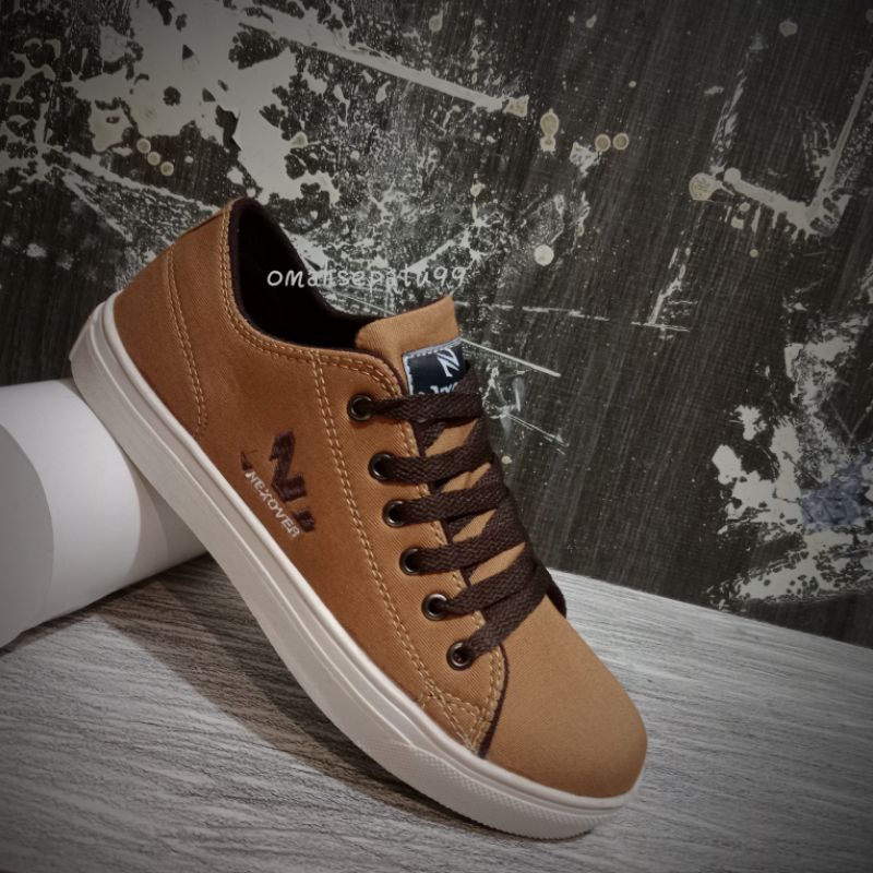 Jual Sepatu sneakers casual pria wanita terbaru l NEXOVER | Shopee Indonesia