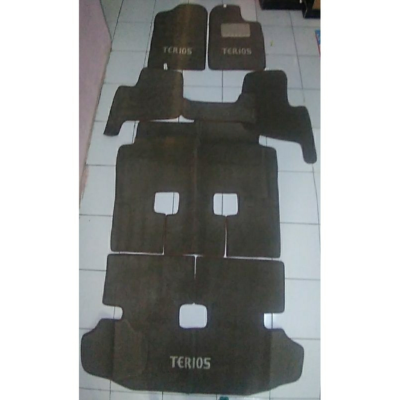 Jual Karpet Bludru Mobil Daihatsu Terios Lama Konde Warna Cream dan ...