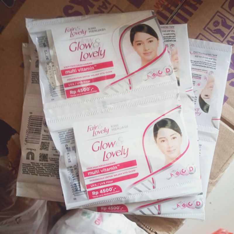 Jual 1 Rtg bedak Fair & lovely sachet (12 pcs) / fair lovli / fair ...