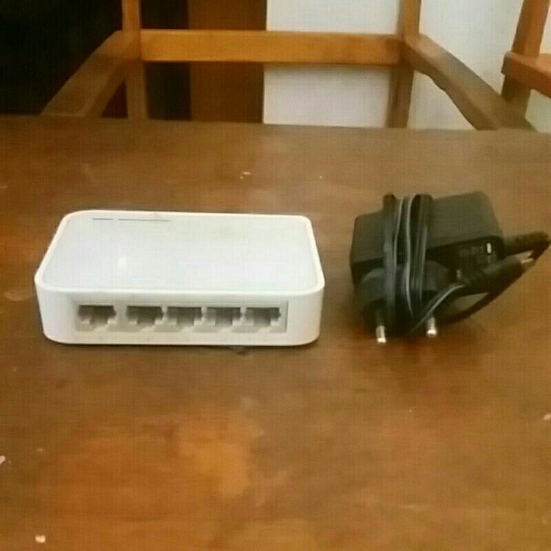 Jual SWITCH HUB D LINK 5 PORT TANPA ADAPTOR GAN | Shopee Indonesia