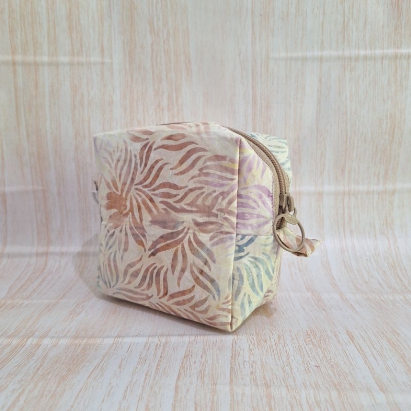 Jual Boxy Pouch | Dompet Serbaguna 12 x 12 x 7cm | Shopee Indonesia