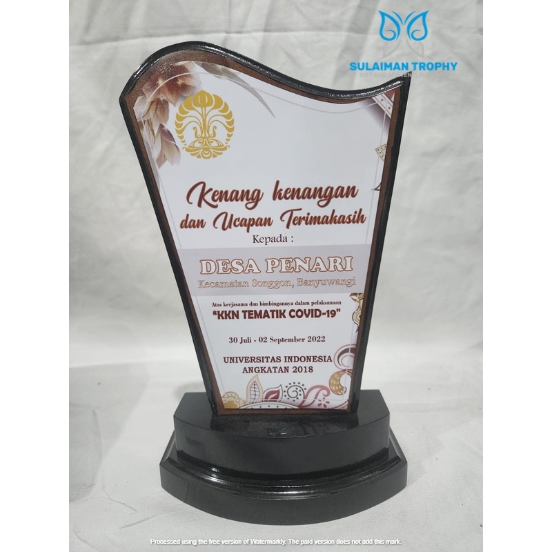 Jual Hadiah Kado Unik Murah Plakat Kayu / Piagam Kayu / Plakat Vandel ...