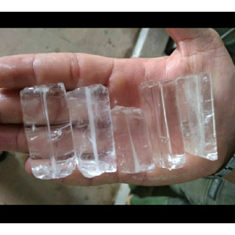Jual es batu kristal - es kristal 20kg | Shopee Indonesia