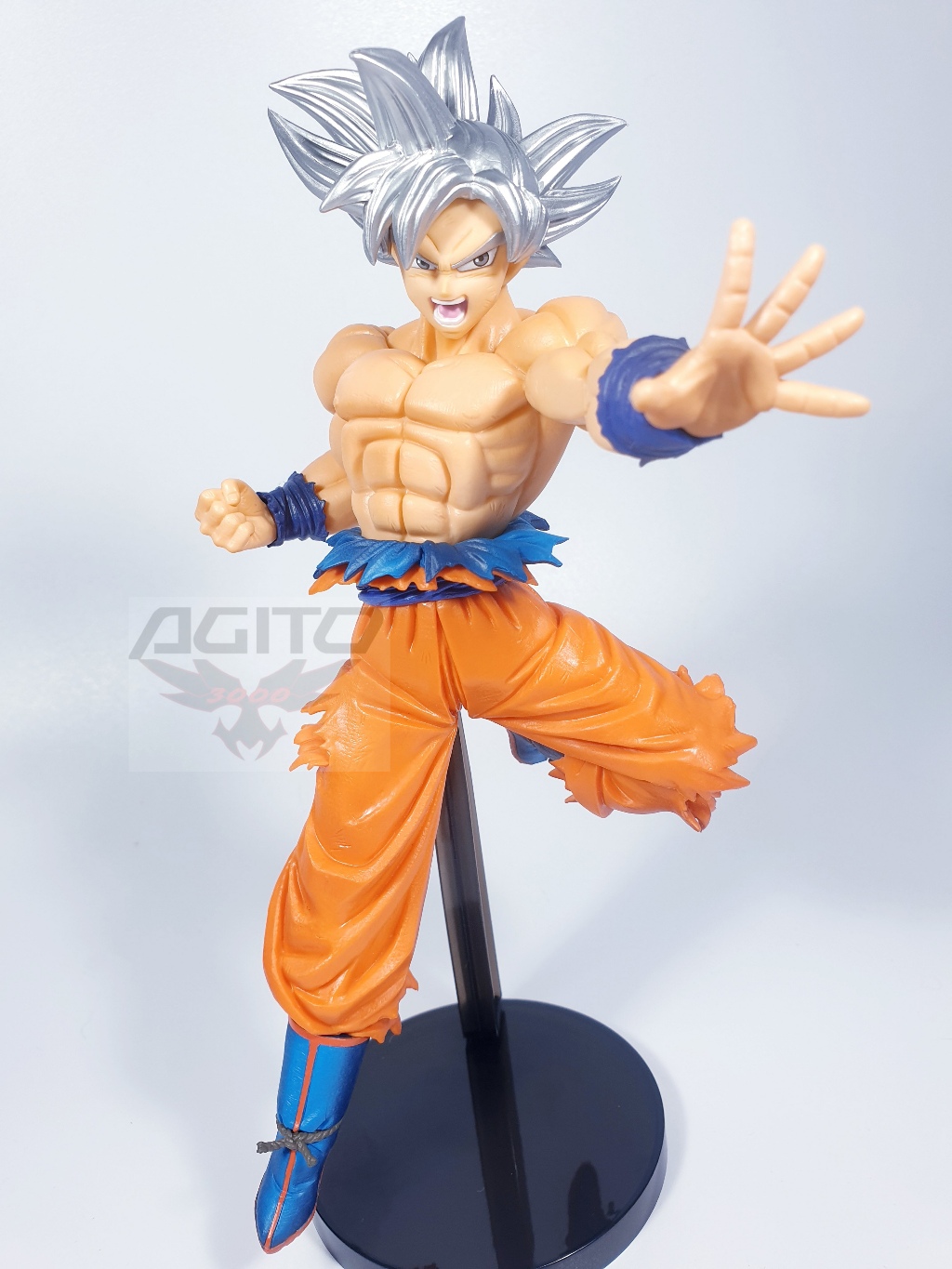 Jual Action Figure Dragon Ball Super Son Goku Ultra instinct Chousenshi ...