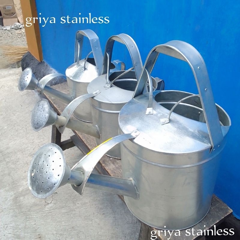 Jual Ember Siram Tanaman , Penyiram Tanaman , Gembor , Alat Siram ...