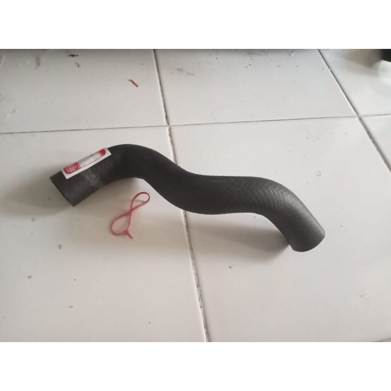 Jual Selang Radiator Atas Kijang Grand KF52 ( Diameter Lubang 2.9cm ...