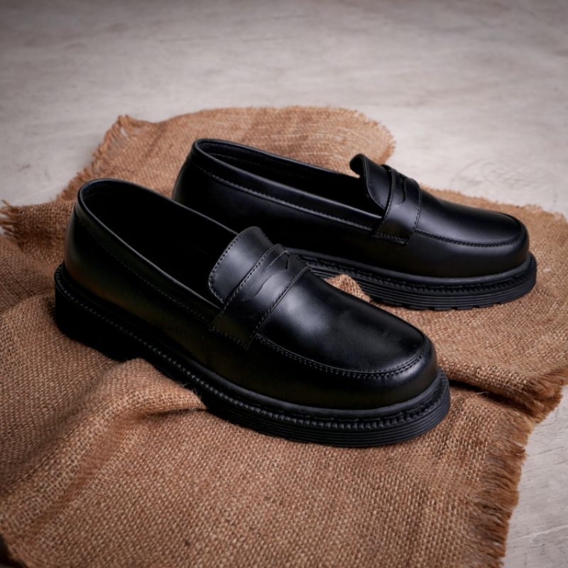 Jual Sepatu Kulit Loafers Formal Pria Model Slip On | STEN By SIGURD ...