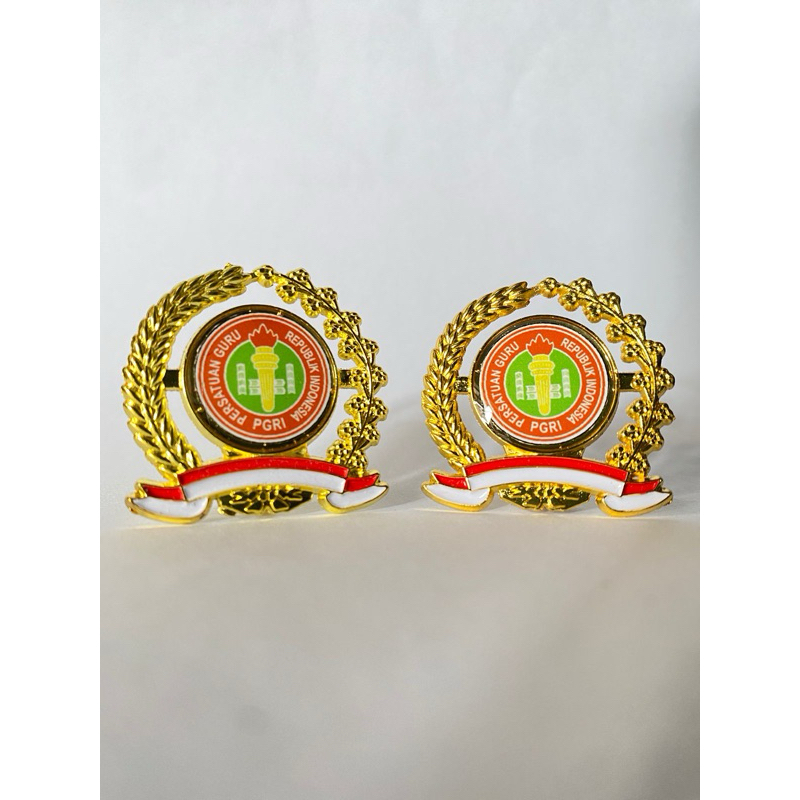 Jual Pin/Bros PGRI logo terbaru | Shopee Indonesia