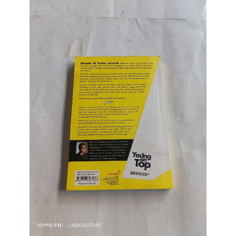 Jual BUKU YOUNG ON TOP 30 RAHASIA SUKSES DI USIA MUDA BILLY BOEN ...