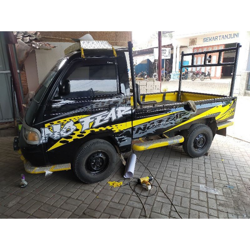 Jual Stiker Cutting Pick Up NO FEAR Striping Body Samping Mobil Pick Up ...