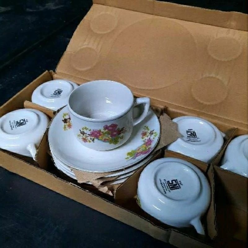 Jual Cangkir jadul bahan keramik isi 6 pcs tanpa tutup | Shopee Indonesia