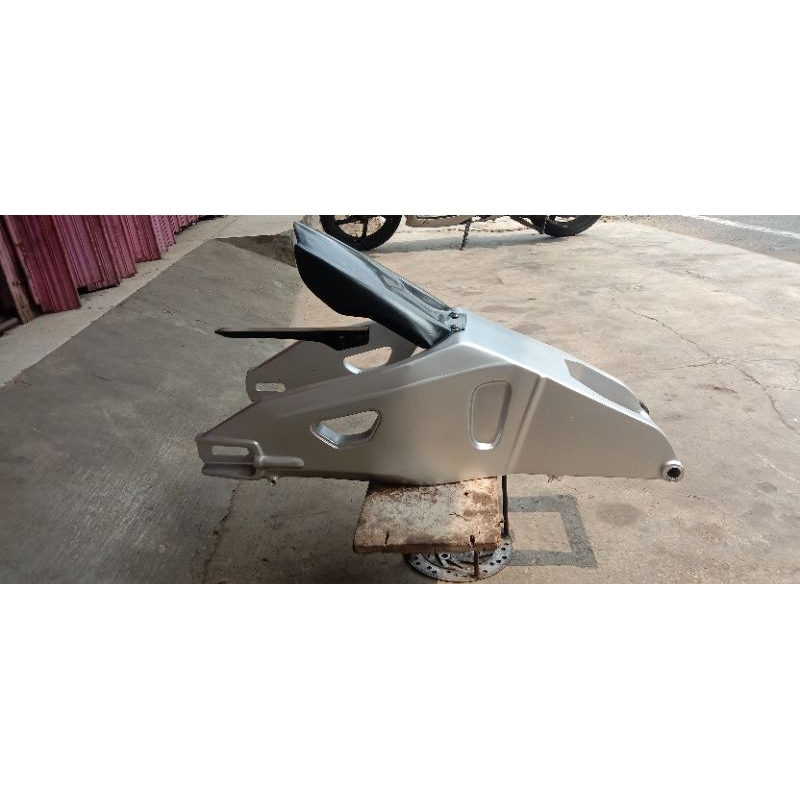 Jual swing arm R1M PNP Vixion/R15 V2/R15 V3 VVA/R15 V4 | Shopee Indonesia