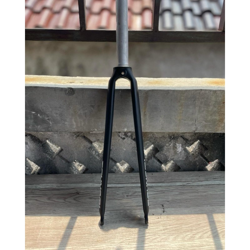 Jual Fork Alloy Tsunami OS 700c Fixie Roadbike | Shopee Indonesia