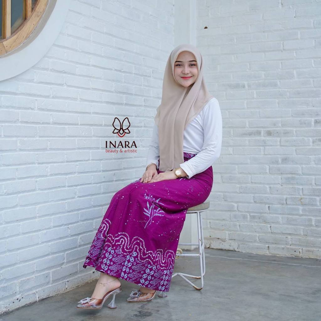 Jual sarung batik inara new motif abu abu series bestseller | Shopee ...