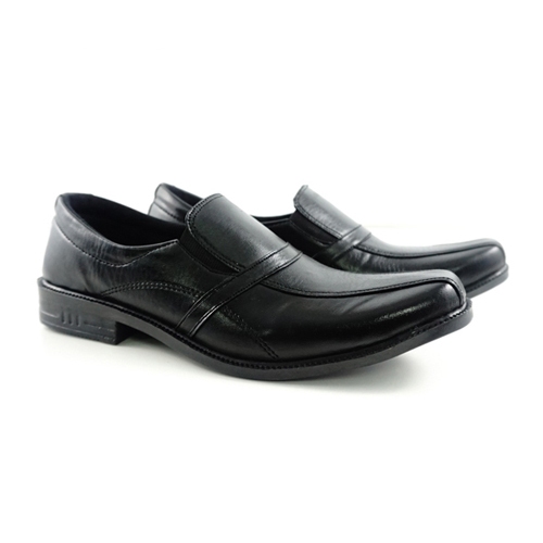 Jual Sepatu Pantofel Pria Hitam Terbaru Untuk Kerja Kantor Dan Acara Tanpa Tali Merk Carlit ...