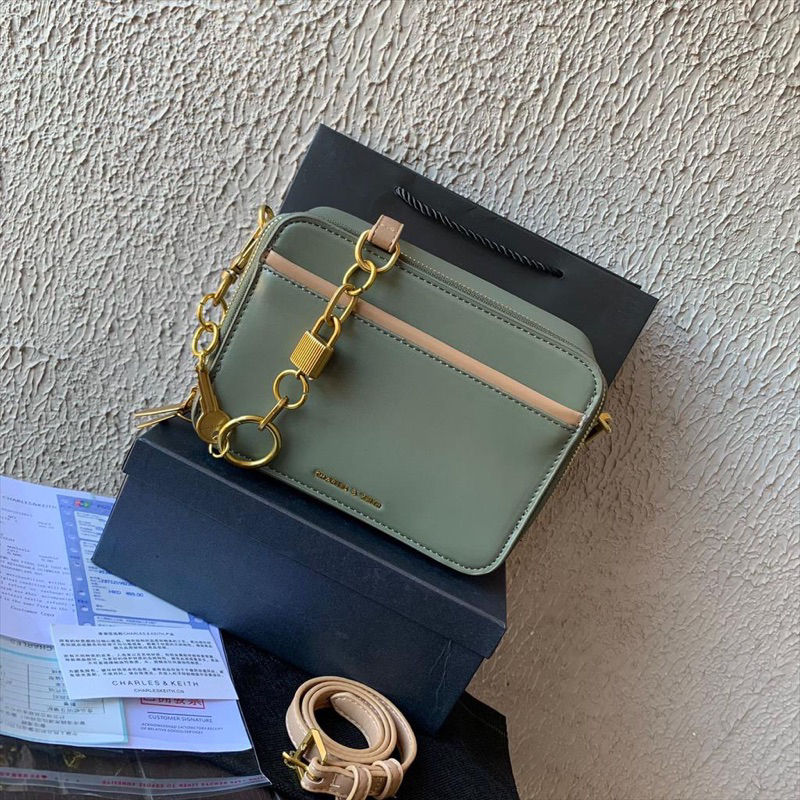 Jual (CUCI GUDANG) DB2337 TAS C*K CHUNKY CHAIN HANDLE TWO WAY ZIP ...