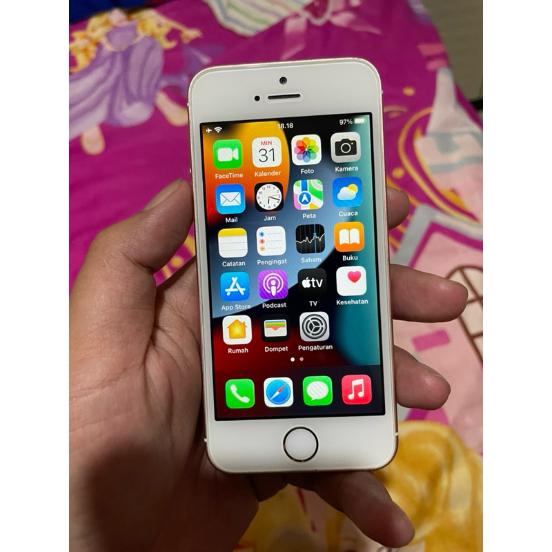 Jual Iphone SE gen 1 2016 Mulus Terawat Warna Rose Gold 64GB | Shopee ...