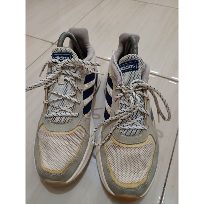 Jual Adidas Size 42 Insole 260 Pekas Pemakaian Pribadi | Shopee Indonesia