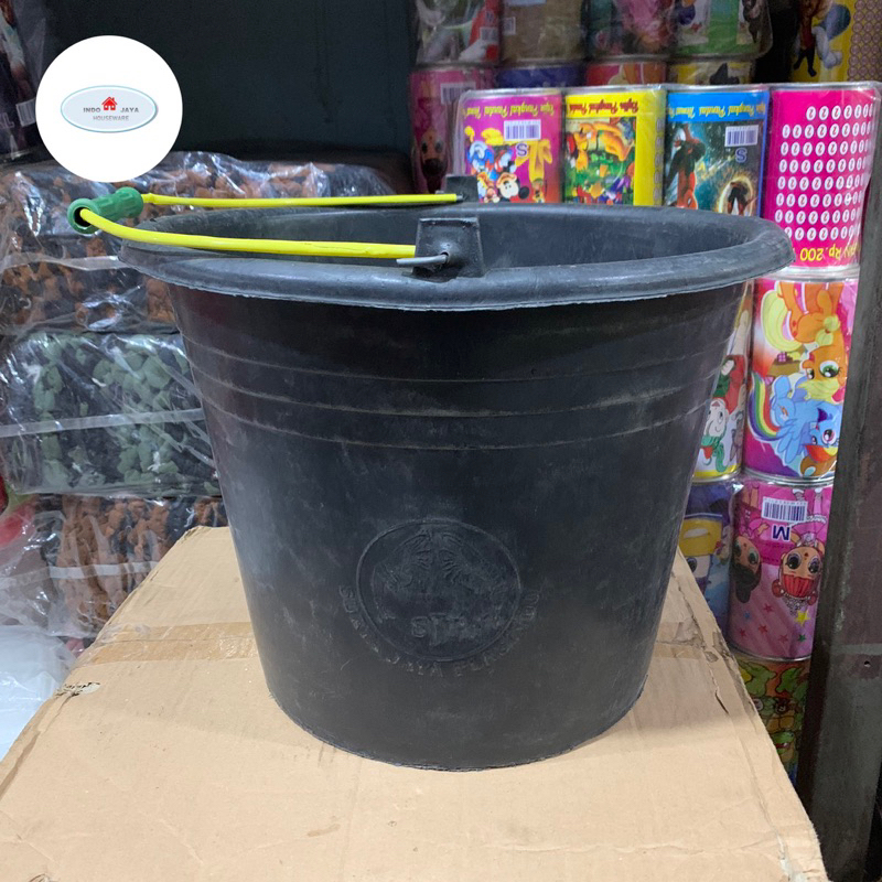 Jual ember cor 22 karet / ember timba tebal / ember hitam / ember ...