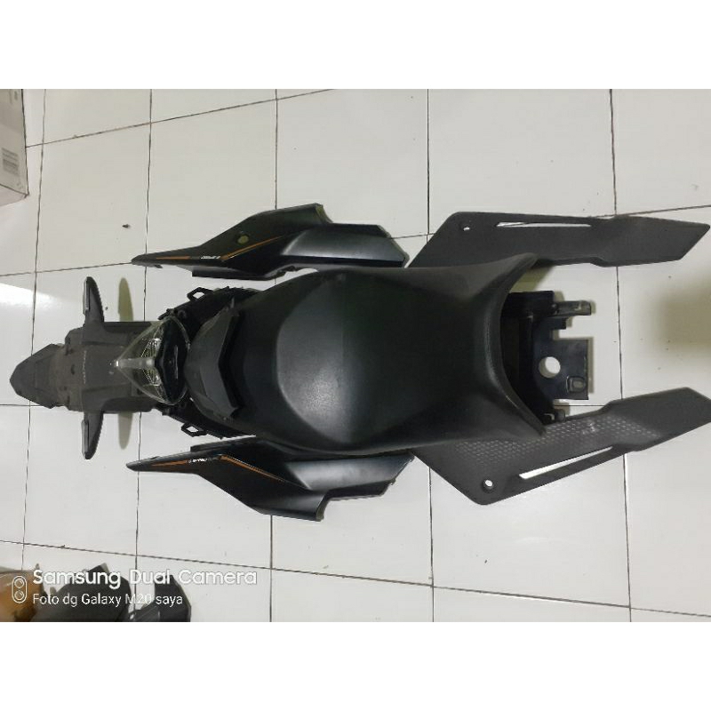 Jual body blkng cb150X plus jok | Shopee Indonesia