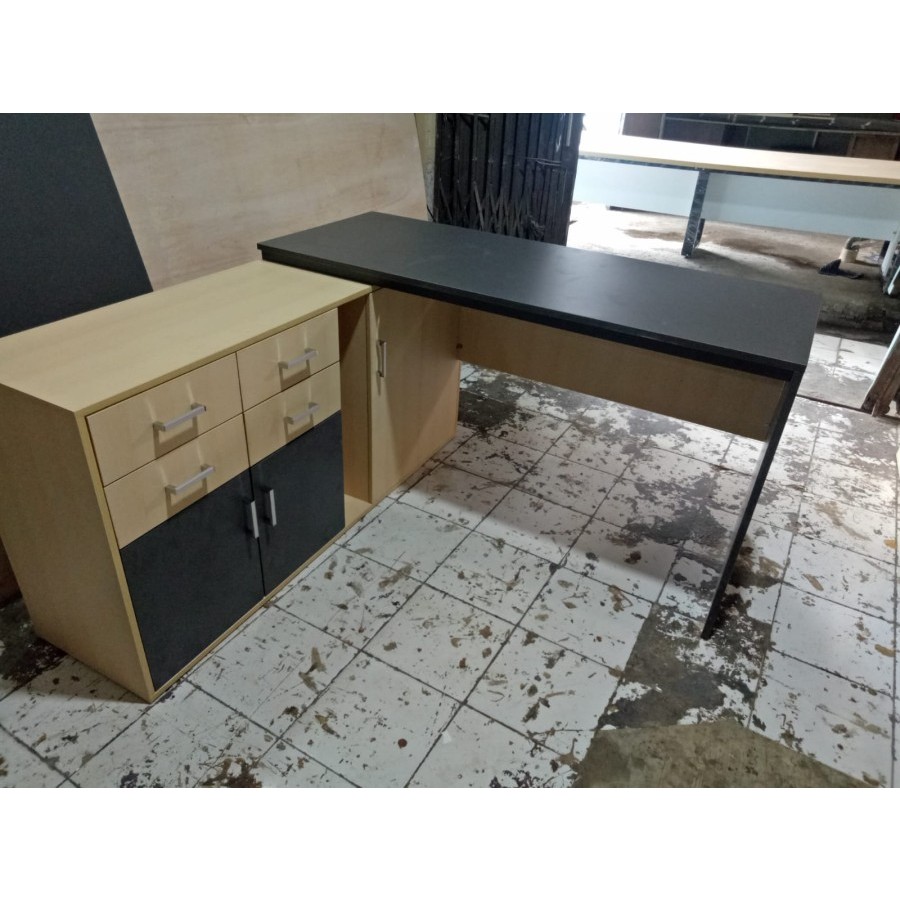 Jual meja direksi L minimalis ukuran 150/60 & 150/40 Bank, sudirman ...