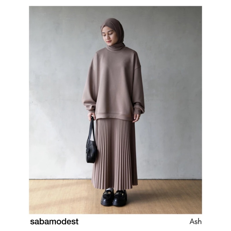 Jual Ready instant Deffect Bonded oversize sweater by saba modest ...
