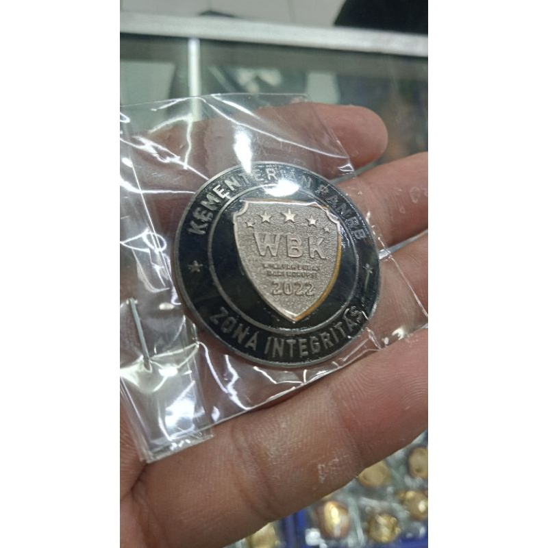 Jual pin integritas WBK (2021,2022 DAN 2023) | Shopee Indonesia