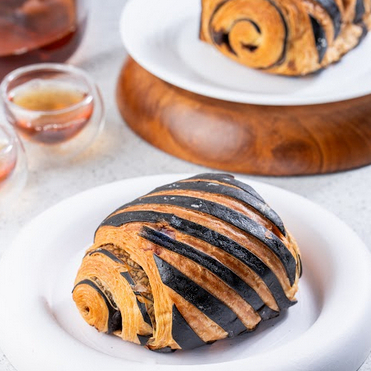 Jual Jawara Roti & Kue - Bicolor Pain Au Chocolate Premium Halal ...