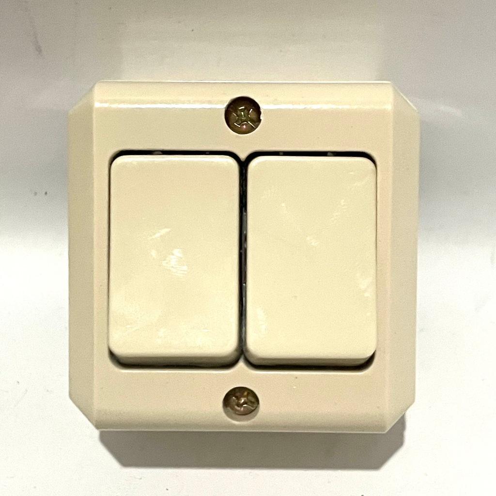 Jual Saklar 2 Seri OB Broco New Gee Cream (16220) / Double Switch ...