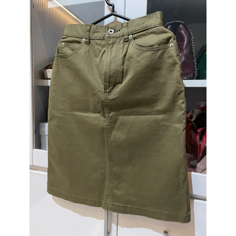 Jual rok uniqlo original | Shopee Indonesia