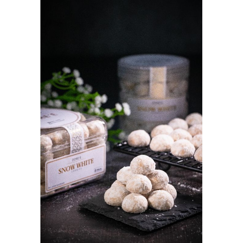 Jual DORE'E COOKIES SNOW WHITE / PUTRI SALJU | Shopee Indonesia