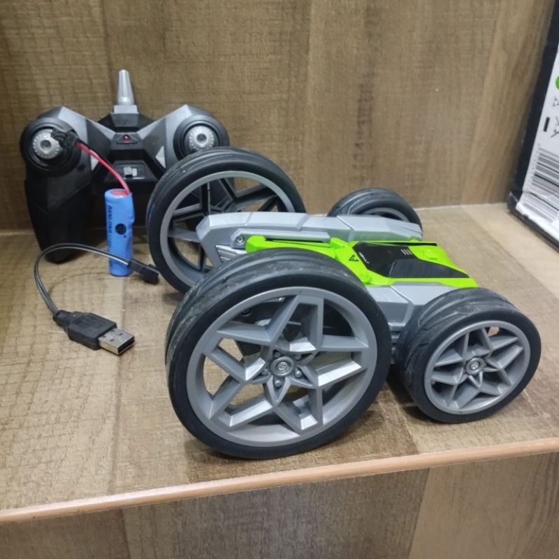 Jual mainan mobil remot stunt mobil gila batre cash bisa buat lomba ...