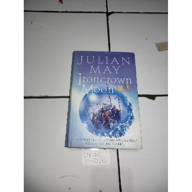 Jual Buku Julian may Ironcrown Moon | Shopee Indonesia