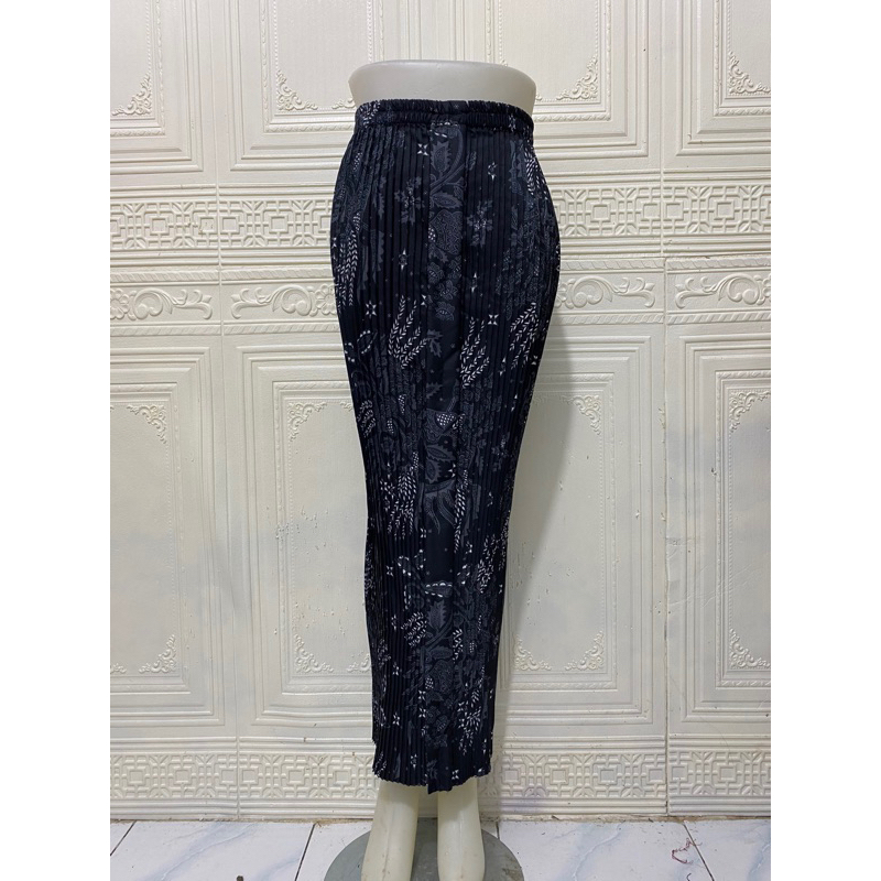 Jual ROK PLISKET BATIK / ROK BATIK / BAWAHAN KEBAYA / ROK WISUDA / ROK ...
