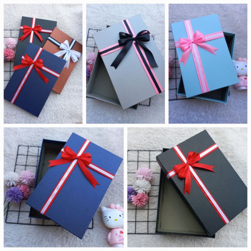 Jual BOX KADO GIFT BOX HARD BOX - HAMPER - 30 x 20 x 7cm | Shopee Indonesia