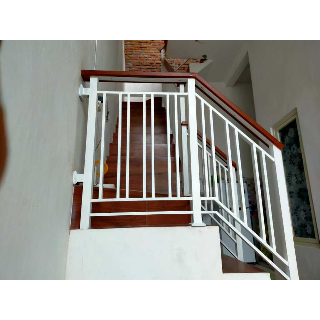 Jual Railing tangga cantik pegangan kayu / Handrail conwood / Tangga ...