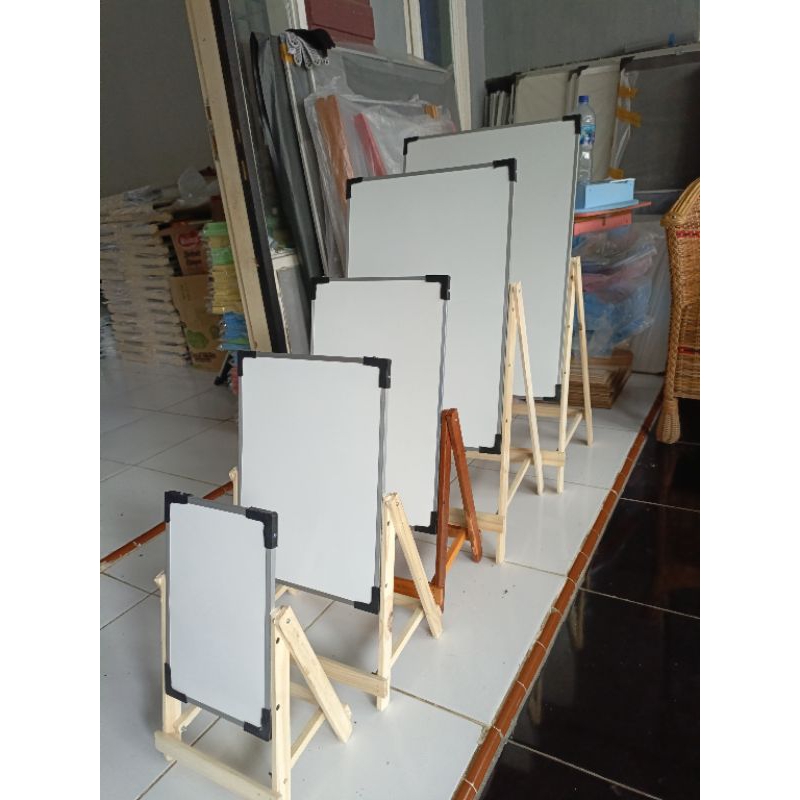 Jual PAPAN TULIS WHITEBOARD PLUS KAKI KAYU JATI | Shopee Indonesia