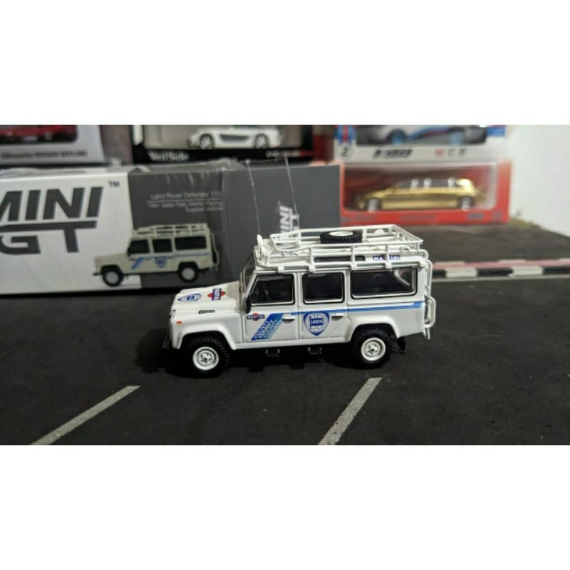 Jual Diecast Mini GT Land Rover Defender 110 1991 Safari Rally Martini ...