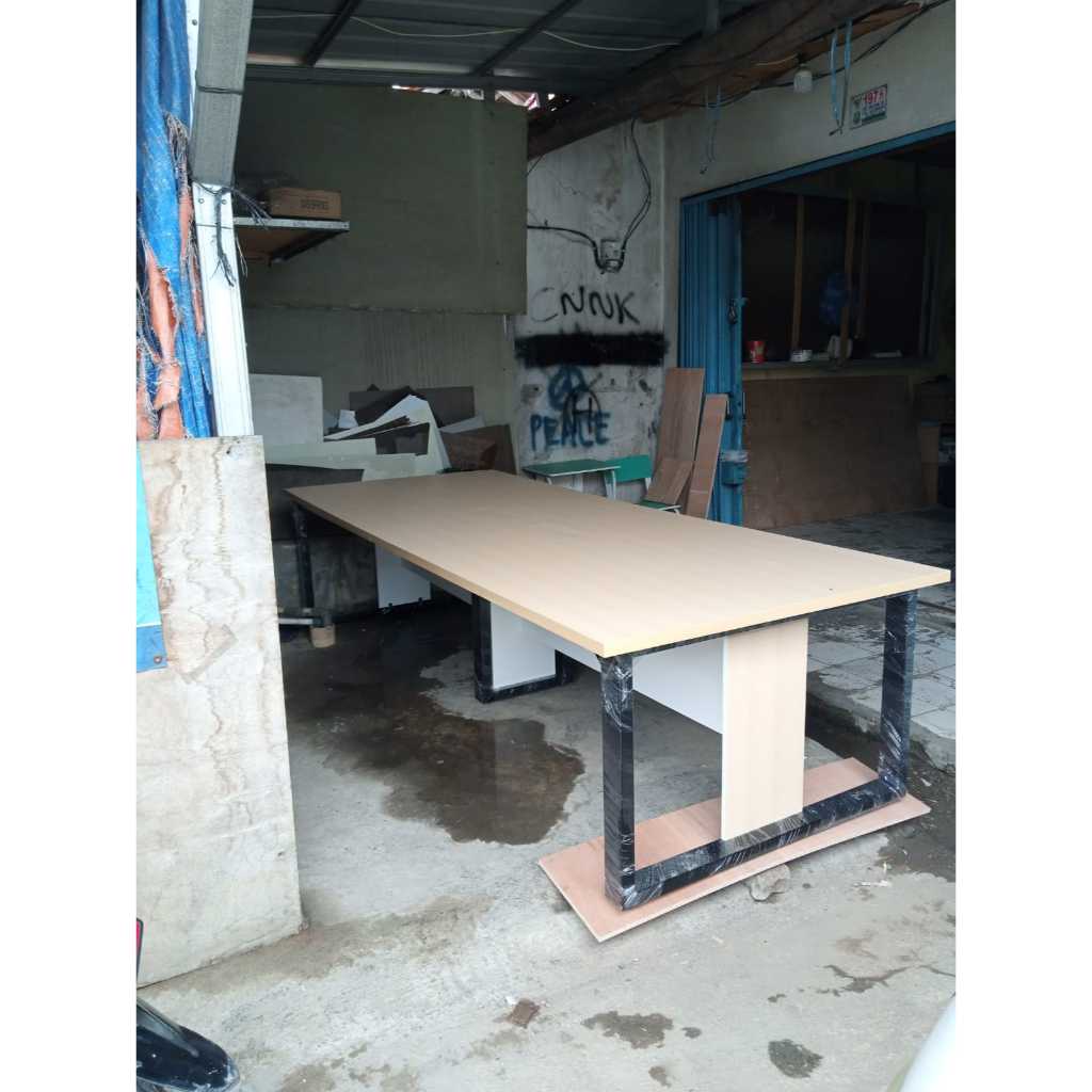 Jual Pabrik furniture || Pabrik Meja Meeting Kantor / kaki besi ukuran ...