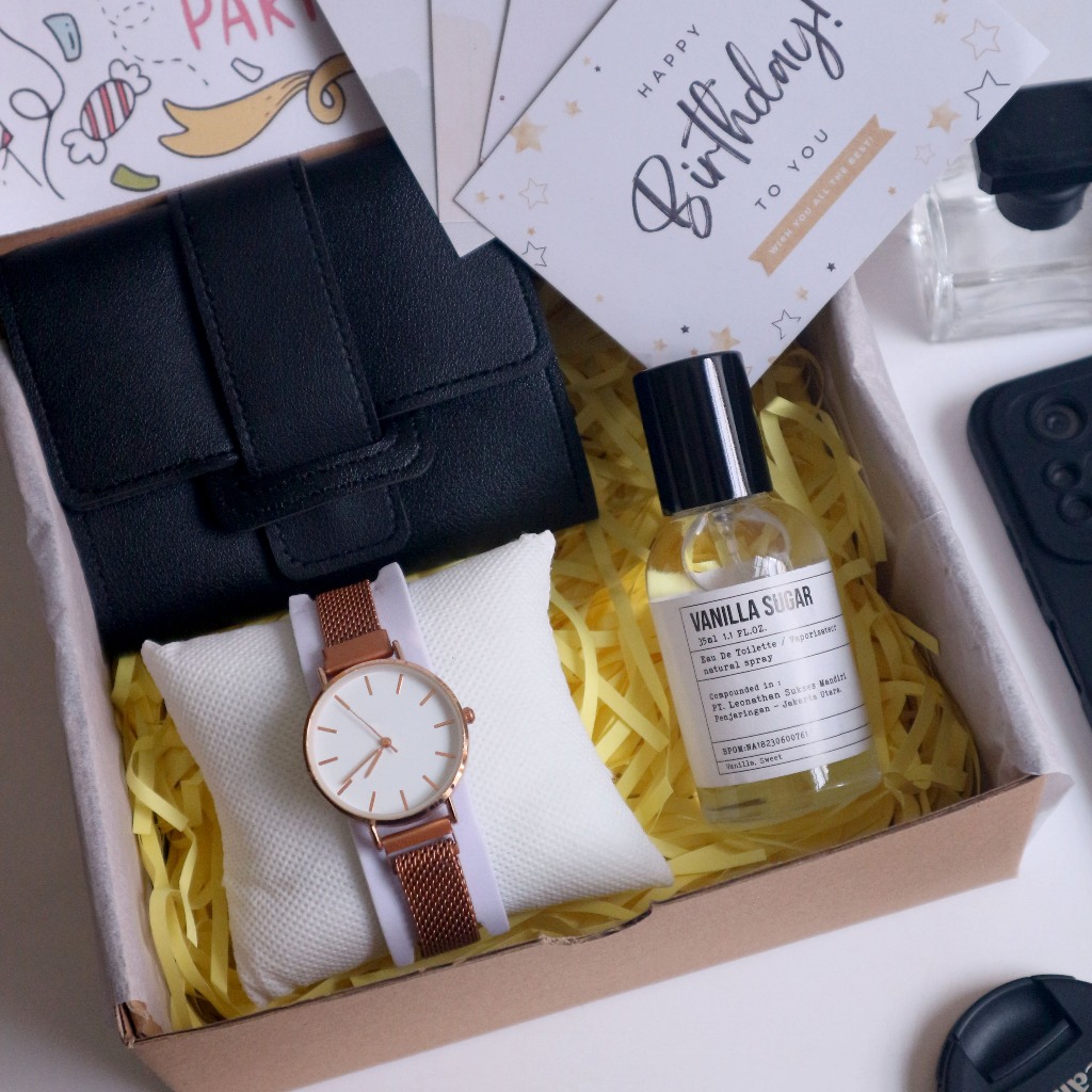 Jual Gift Box Hampers Jam Tangan Dompet Parfum Cewek Hadiah Kado Ulang ...