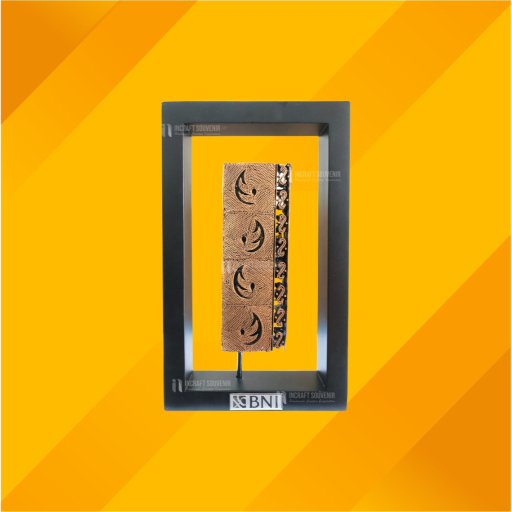 Jual PLAKAT SOUVENIR KAYU PREMIUM CAP BATIK BANK BNI | Shopee Indonesia