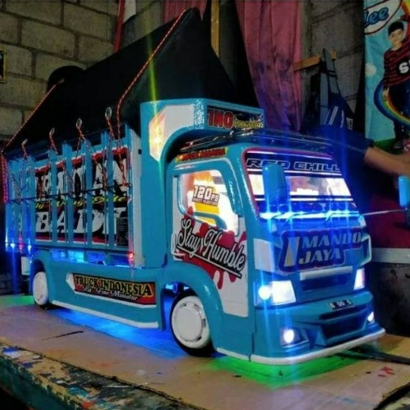 Jual PROMO MINIATUR TRUK OLENG MAINANAN ANAK BISA JALAN BISA BELOK ...