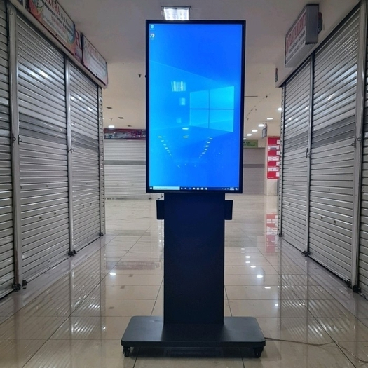 Jual Digital Signage 32 Inch Windows i7 Support Lanscape / Portrait ...