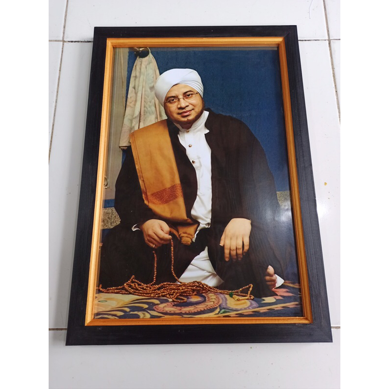 Jual Hiasan Dinding Cetak Poster Ulama plus Bingkai Al Habib Munzier ...