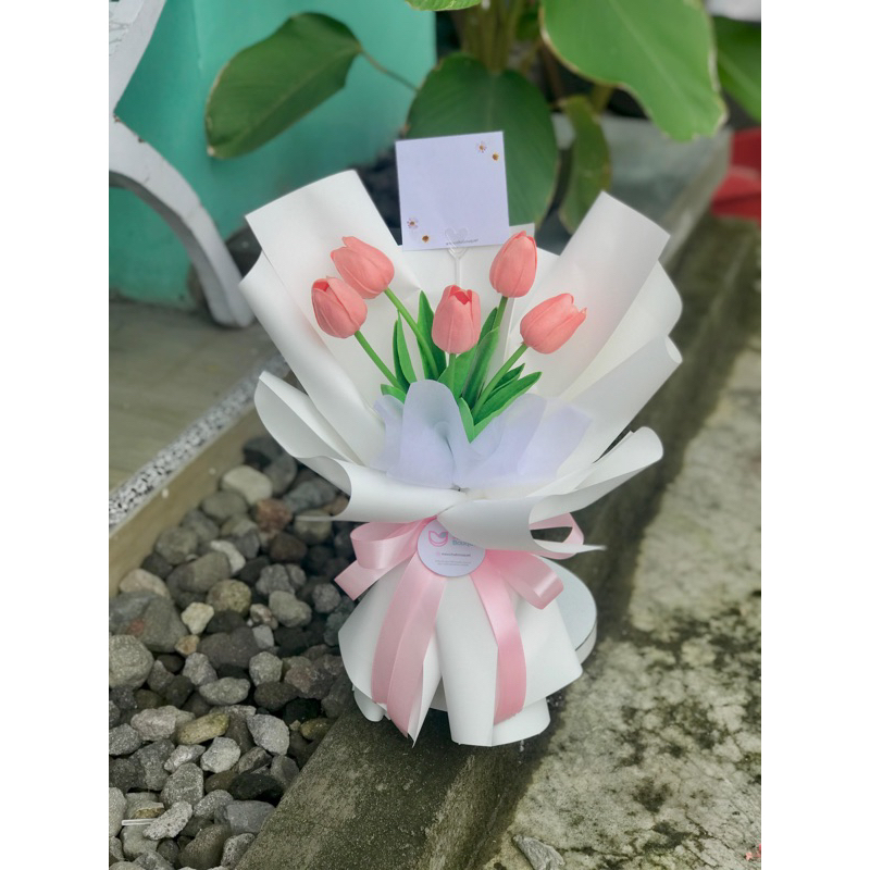 Jual Buket bunga retro buket bunga tulip unik kado wisuda | Shopee ...