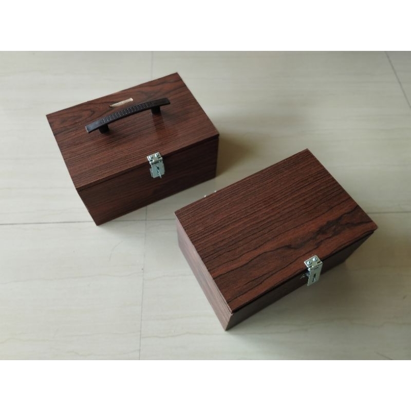 Jual Kotak Amal Gembok/Celengan Gembok/Kotak Toko Gembok / Kotak Warung ...