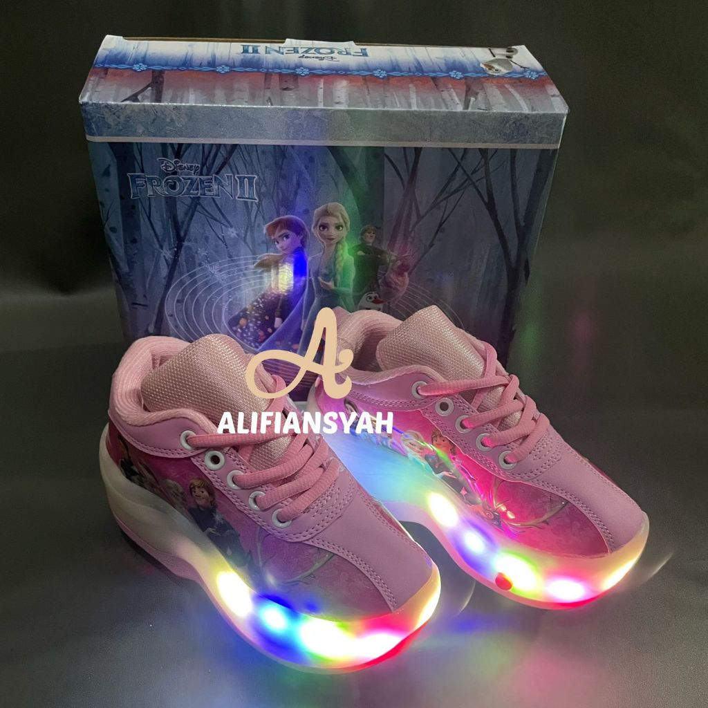 Jual Sepatu Roda Anak Roda 4 Model Mobil Pemula Full Menyala Sepatu ...